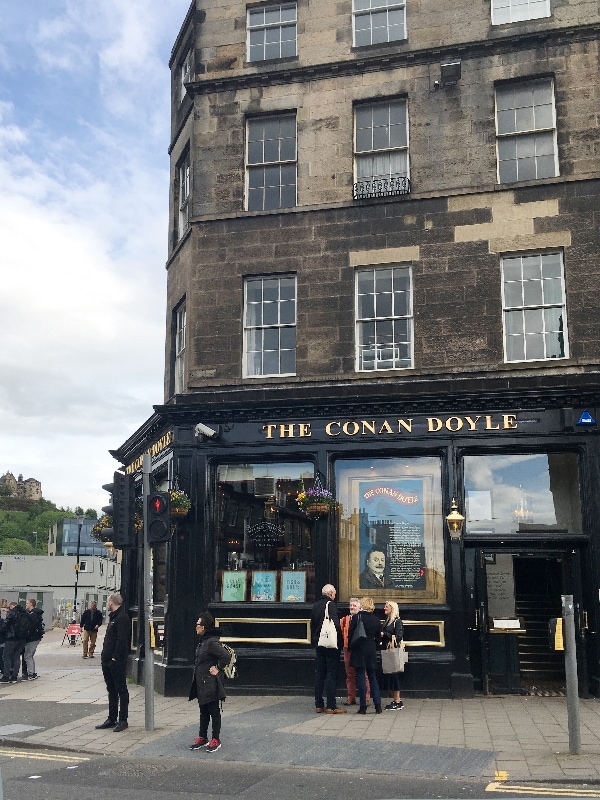 Gizem + Tarih = Edinburgh - Türkiye'nin Yeni Kadın Moda Dergisi - NYXmag