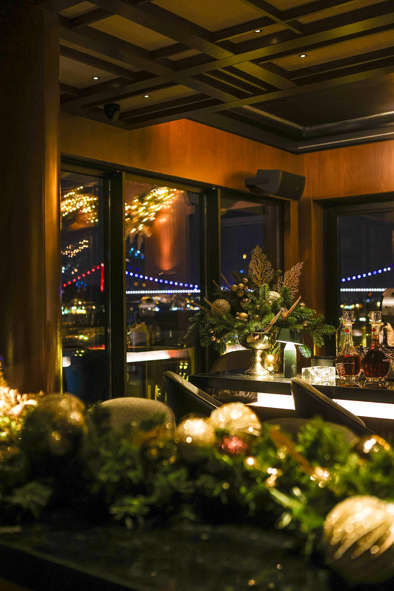 Yılbaşı Akşamı İçin Özel Bir Adres: Boğaz'ın En Yenisi FENZ İSTANBUL ...